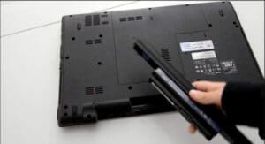 How to Tell If Laptop Battery is Dead (5 Signs) - TechnoQia